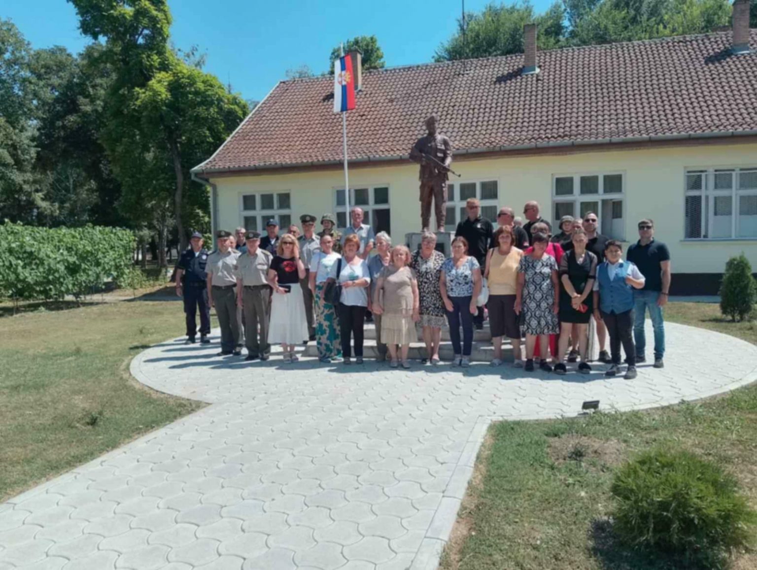 BAĆKA TOPOLA / DA NAM BUDU ZASTUPNICI I ZAŠTITNICI PRED BOGOM – BT ...